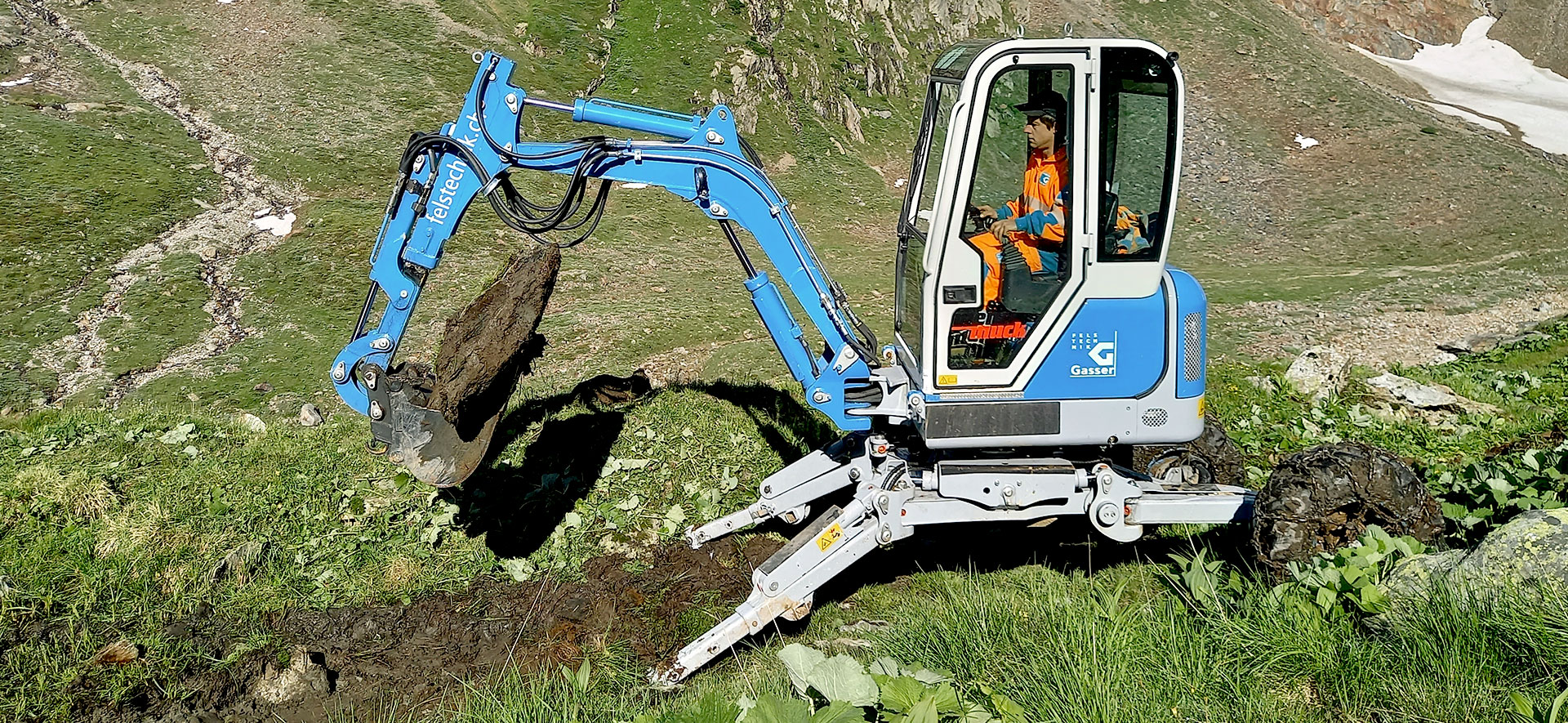 Ein Schreitbagger für Gebirgsbaustellen - Gasser Felstechnik